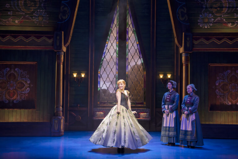 Laura Dawkes on Playing 'Anna' in 'Frozen the Musical' | Spotlight